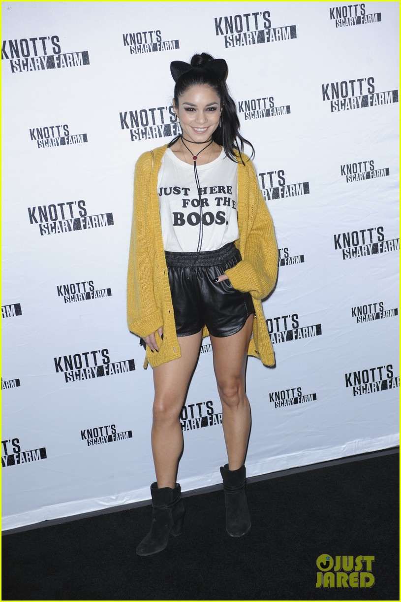 Rita Ora & Travis Barker Head To Knott's Scary Farm After Relationship ...