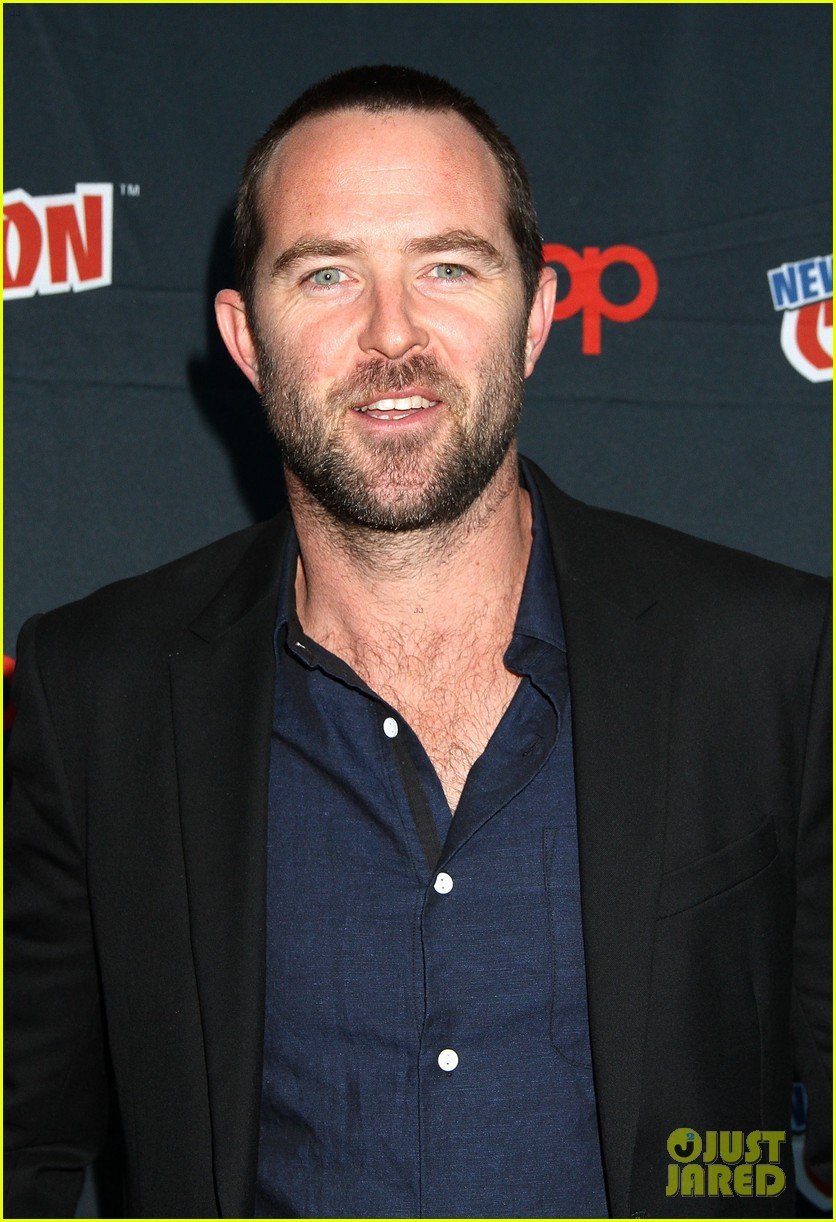 Sullivan Stapleton Celebrates Full-Season Order Of 'Blindspot' At NYC ...