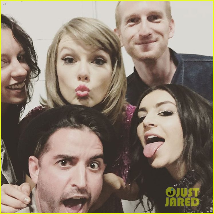 Taylor Swift Sings 'Boom Clap' With Charli XCX in Toronto! (Video ...