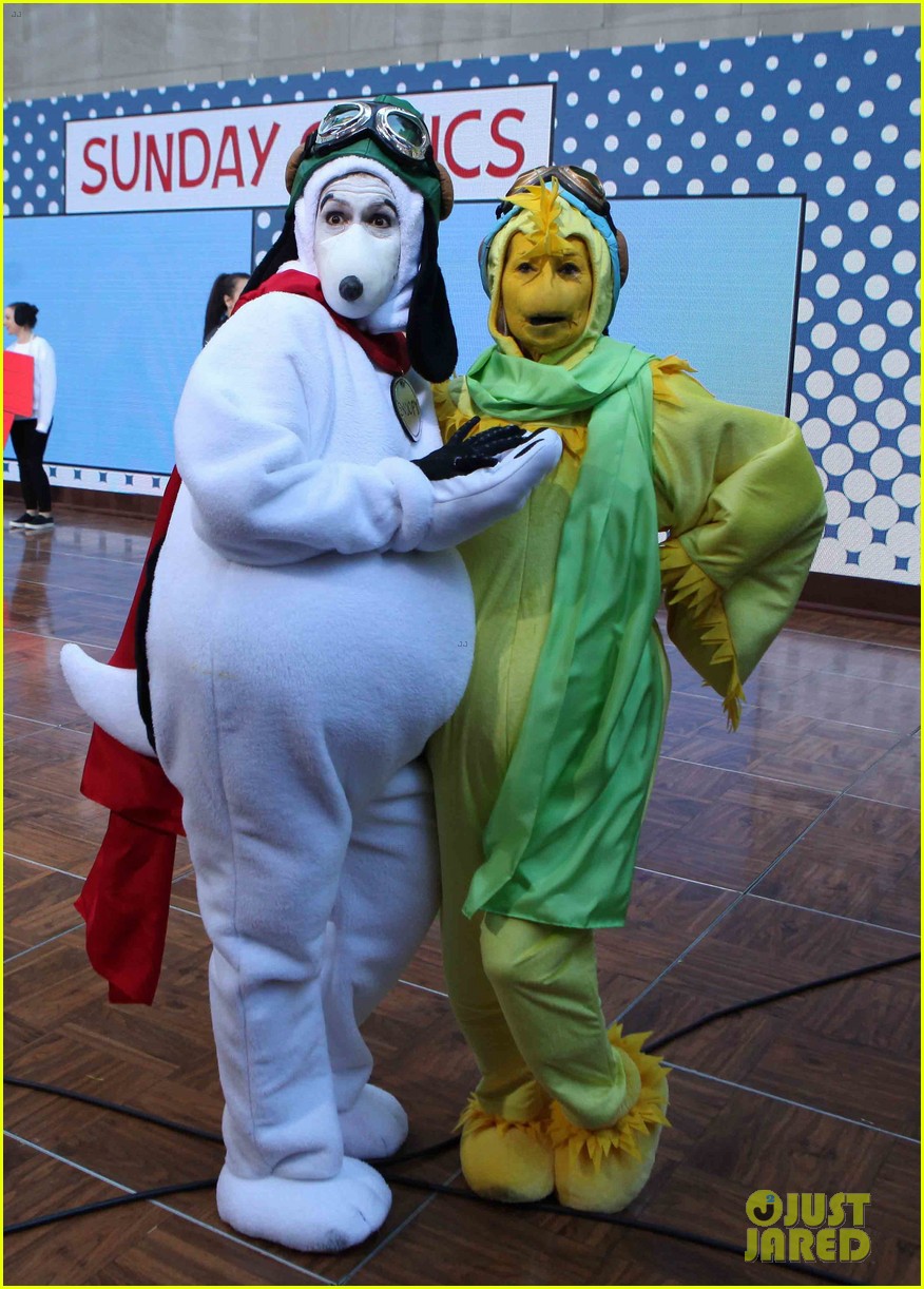'Today Show' Hosts Wear Spot On Peanuts Halloween Costumes: Photo ...