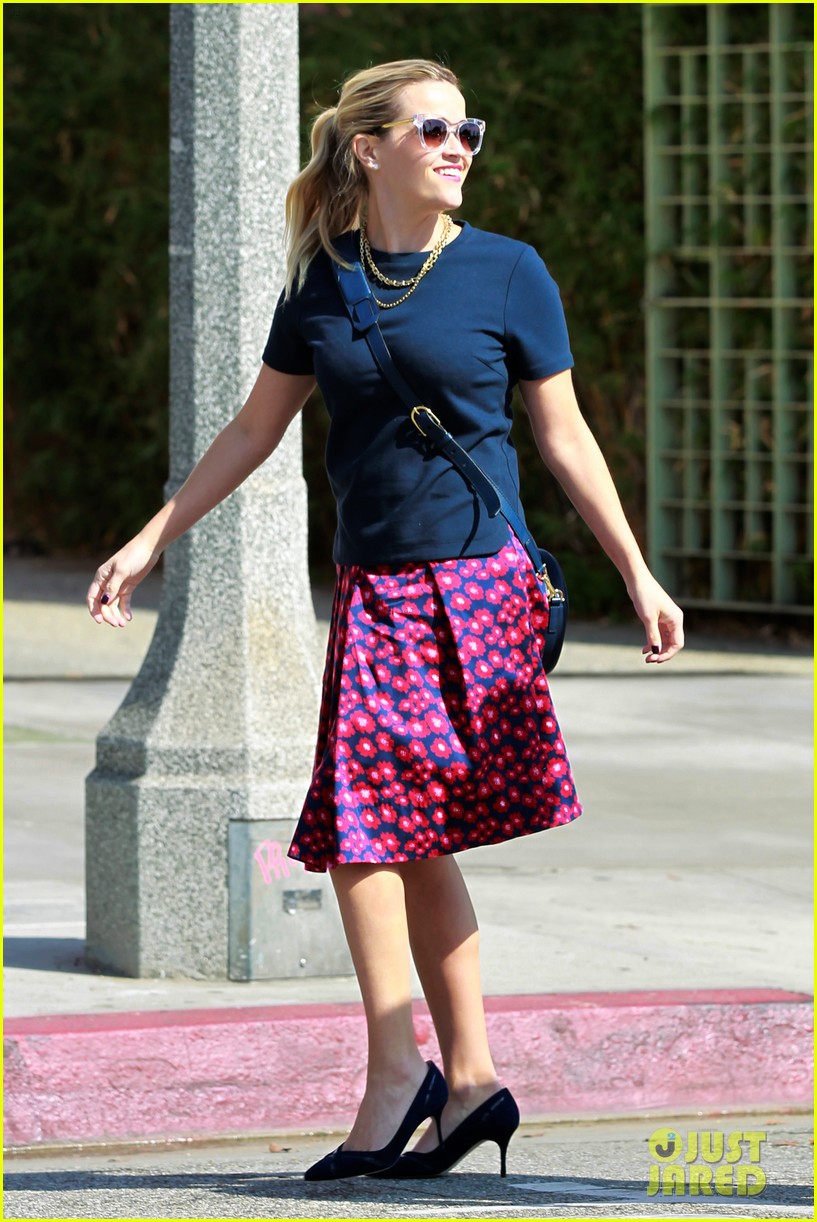 Reese Witherspoon Encourages Fans To Support ALS Research: Photo ...