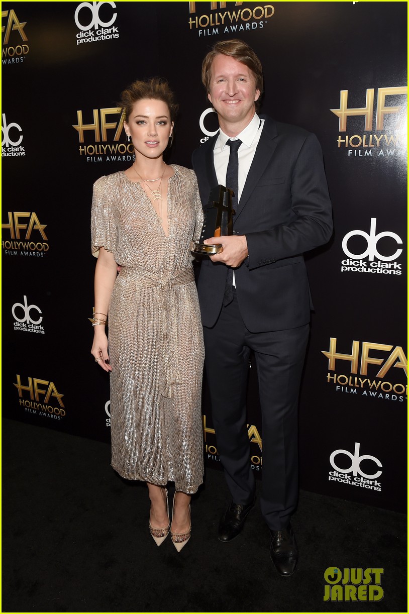 Dakota Johnson Joins Johnny Depp & Amber Heard at Hollywood Film Awards ...