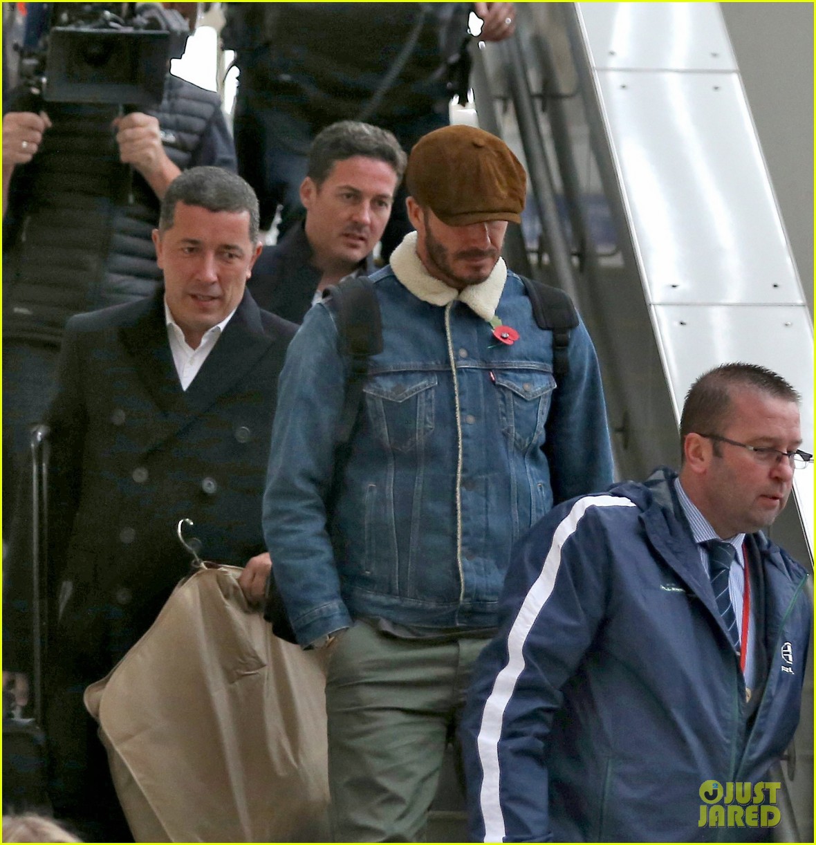 David Beckham Has a Father-Son Dinner With Brooklyn: Photo 3508073 ...