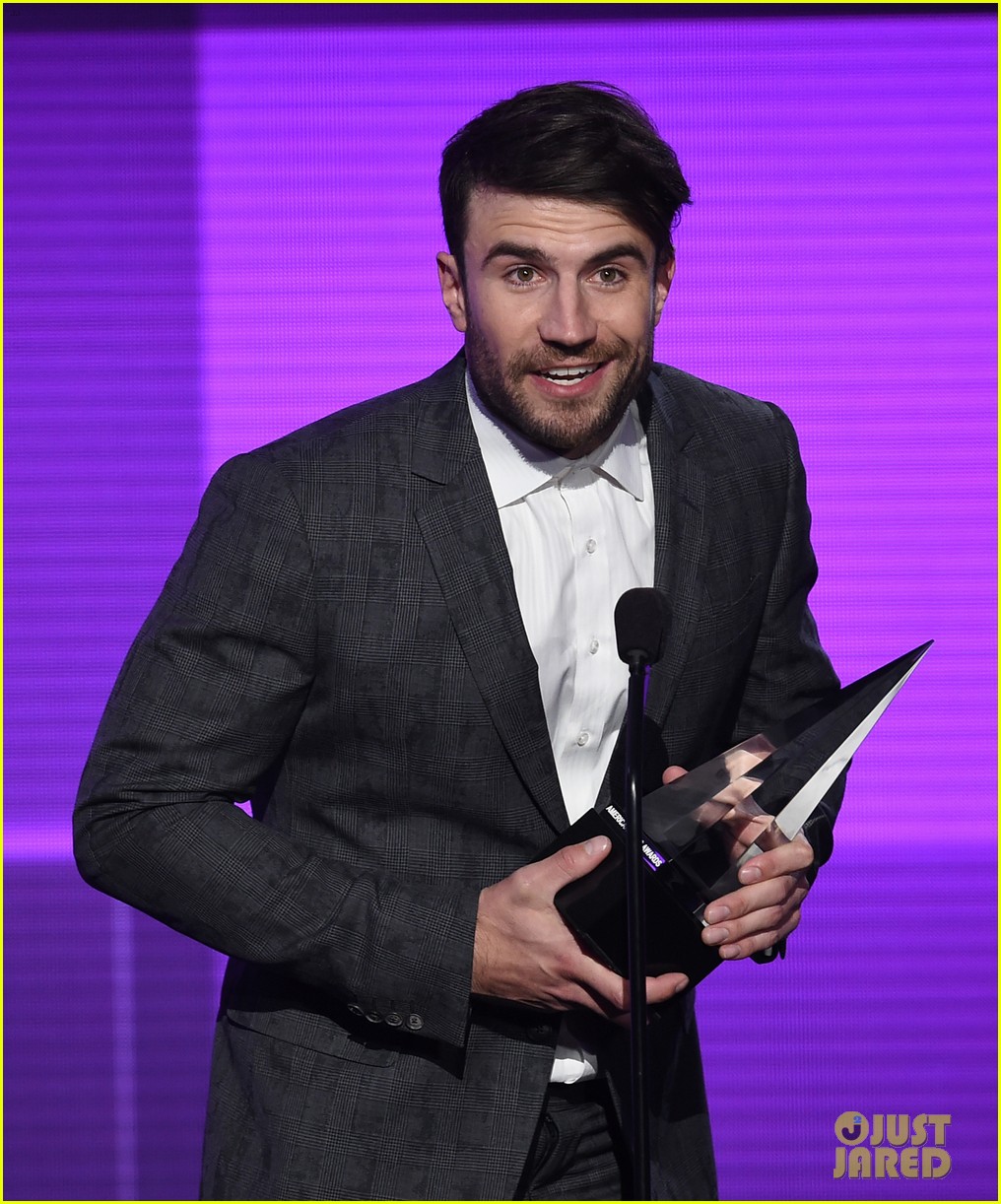 Luke Bryan & Sam Hunt Represent Country at AMAs 2015!: Photo 3514920 ...