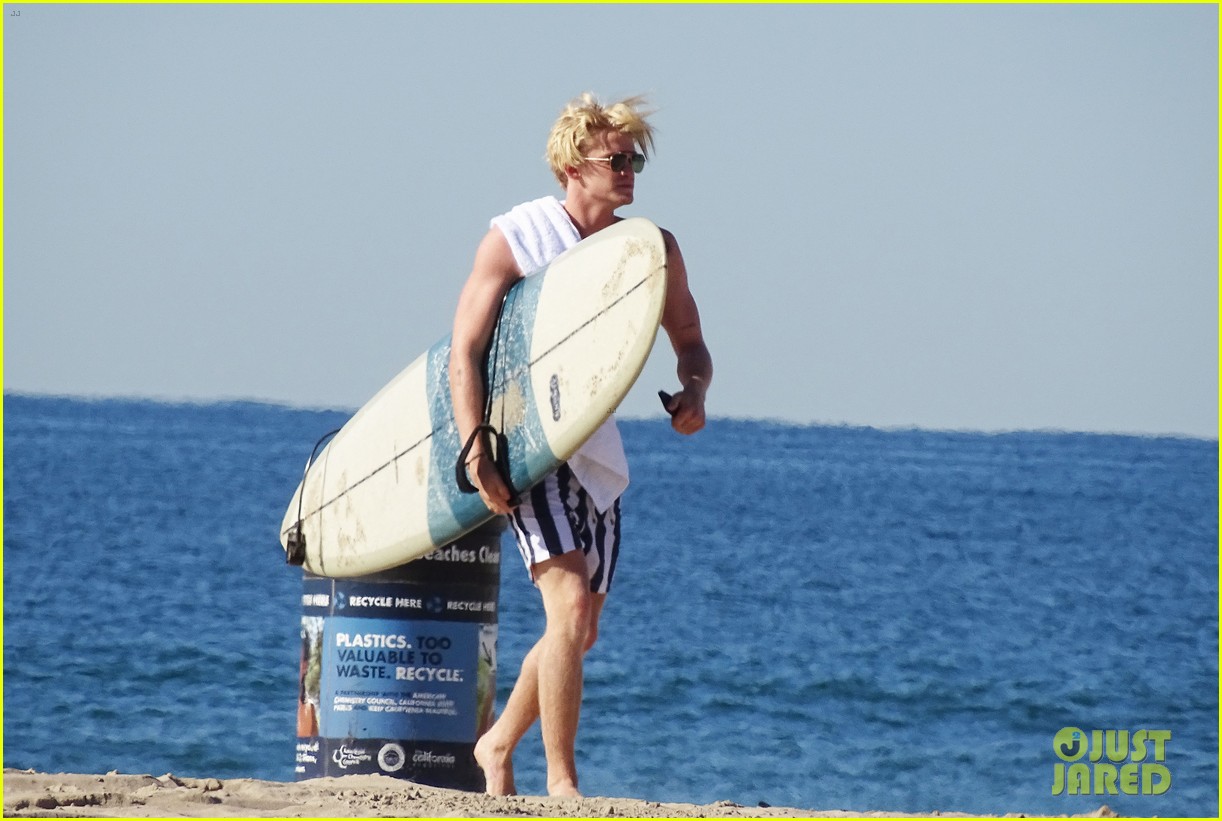 Cody Simpson is Loving His Latest Ride: Photo 3517968 | Cody Simpson ...