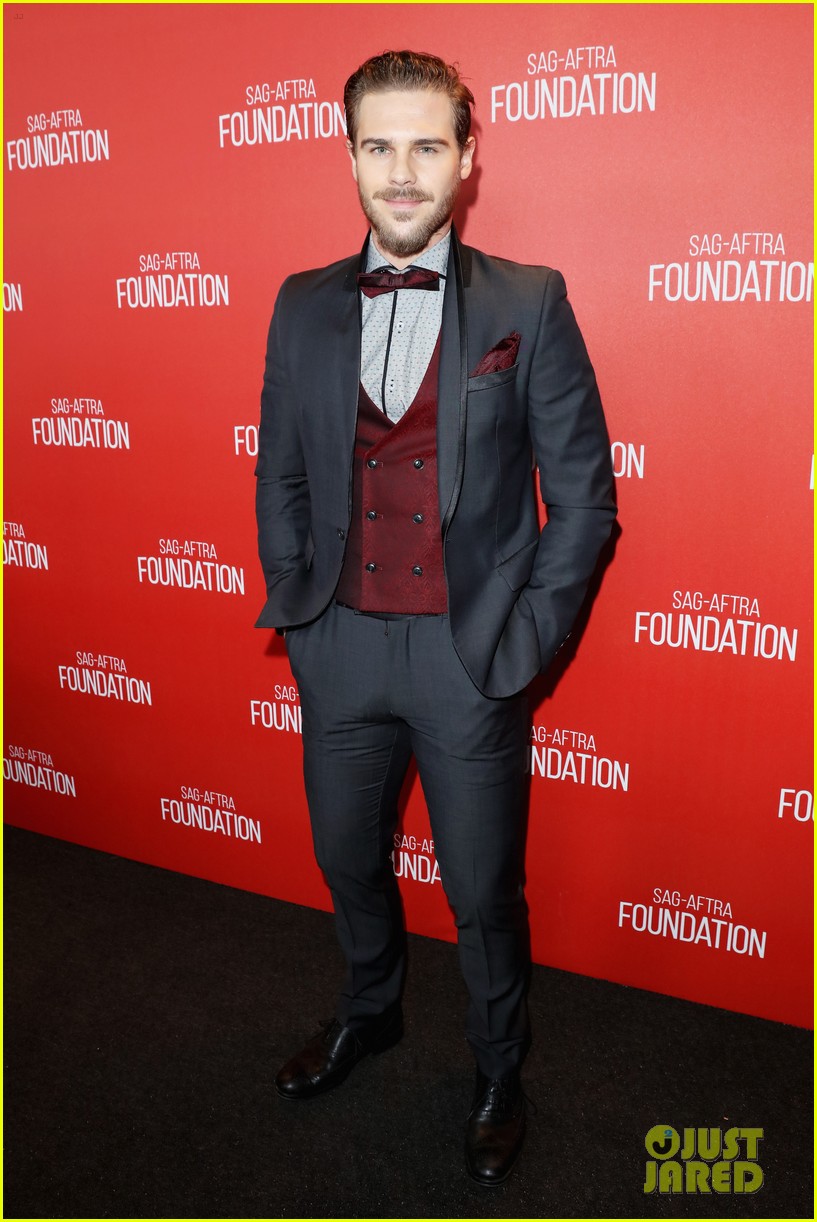 Darren Criss Performs At SAG's 30th Anniversary Event With Patrick ...