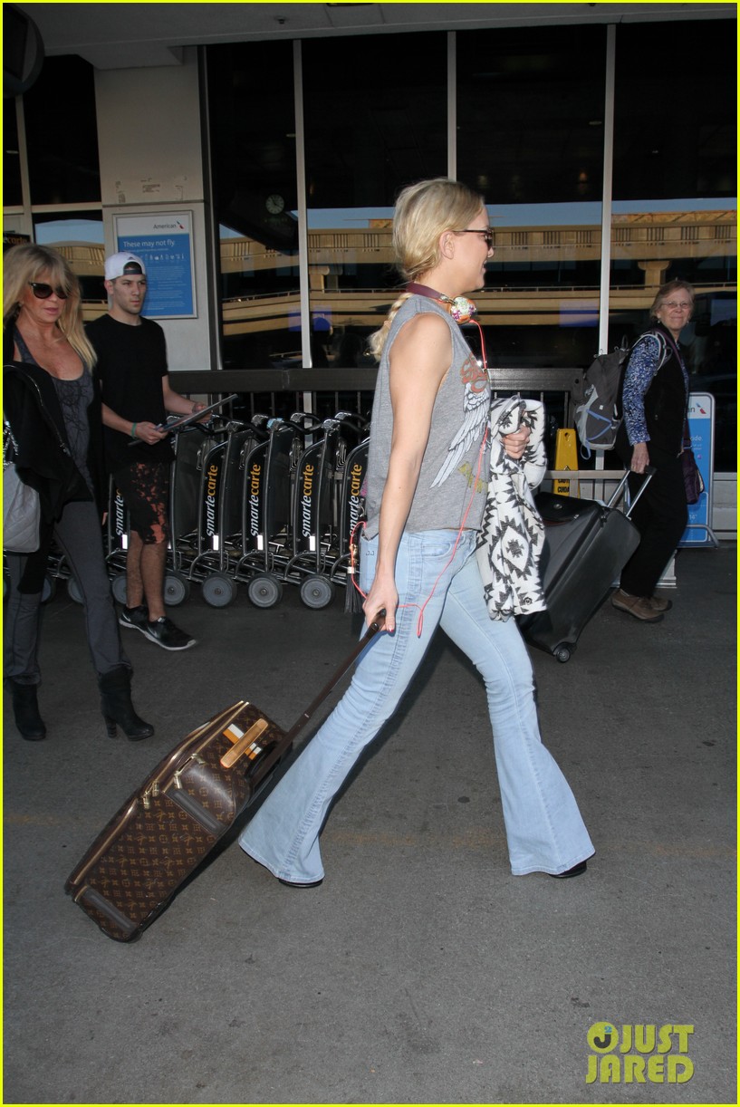 Kate Hudson Reveals Her Family's Holiday Plans: Photo 3513518 | Goldie ...