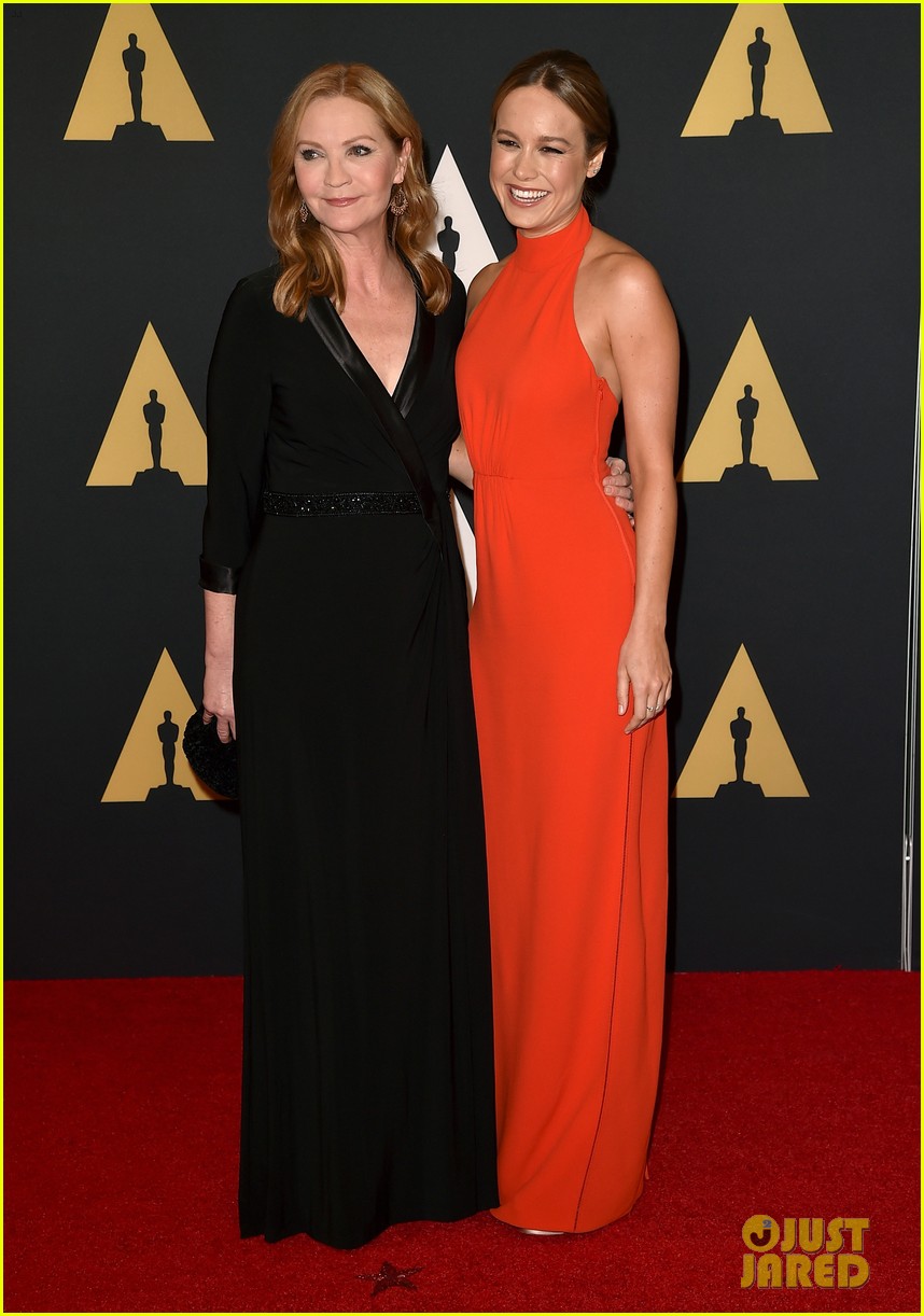 Brie Larson, Carey Mulligan, & Saoirse Ronan Stun at Governors Awards ...