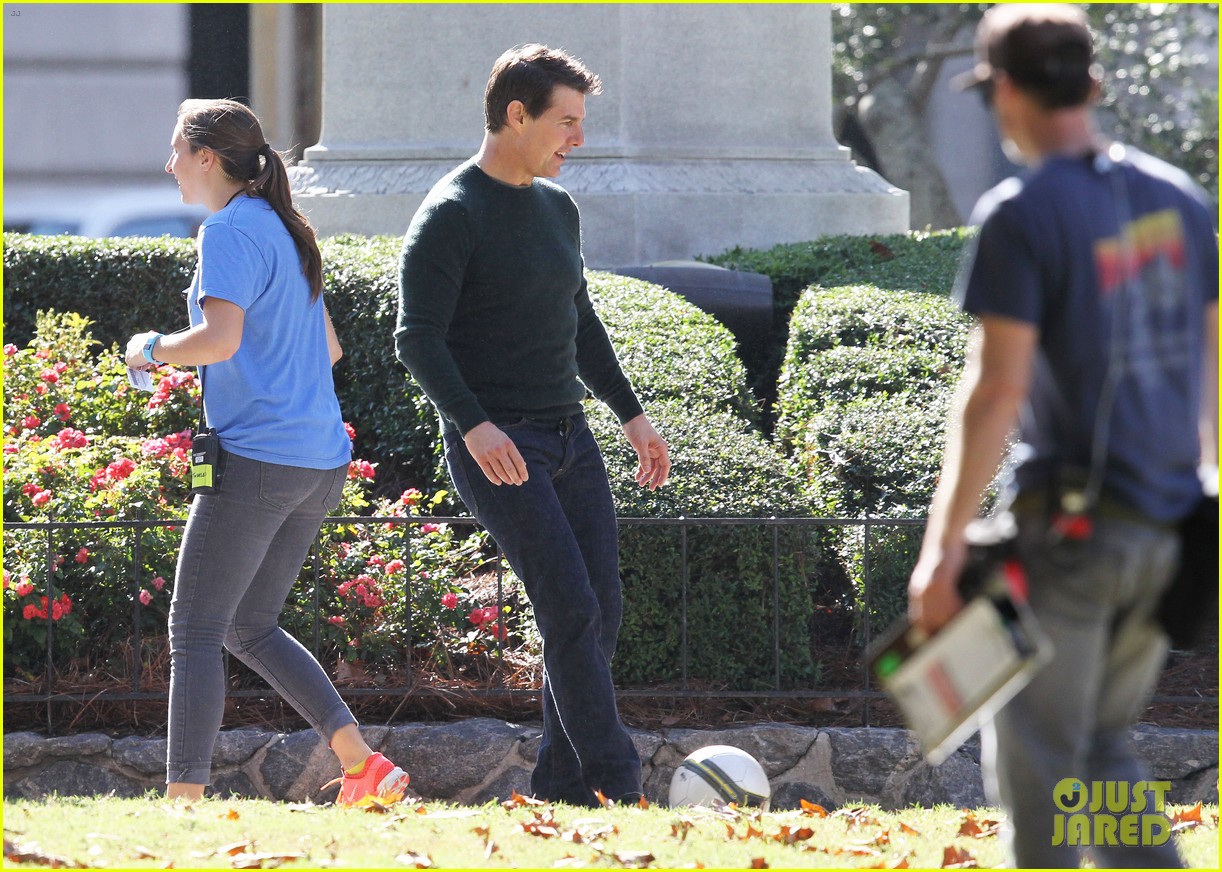 Leah Remini: Katie Holmes Had 'Balls' to Leave Scientology: Photo ...