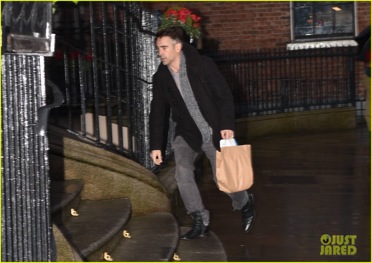 Matt Damon & Colin Farrell Hit Up the U2 Concert in Dublin: Photo ...