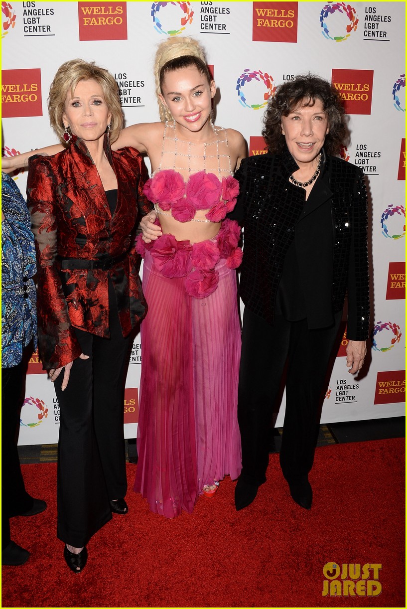 Miley Cyrus Channels a Pink Floral Mermaid at LGBT Center Vanguard ...