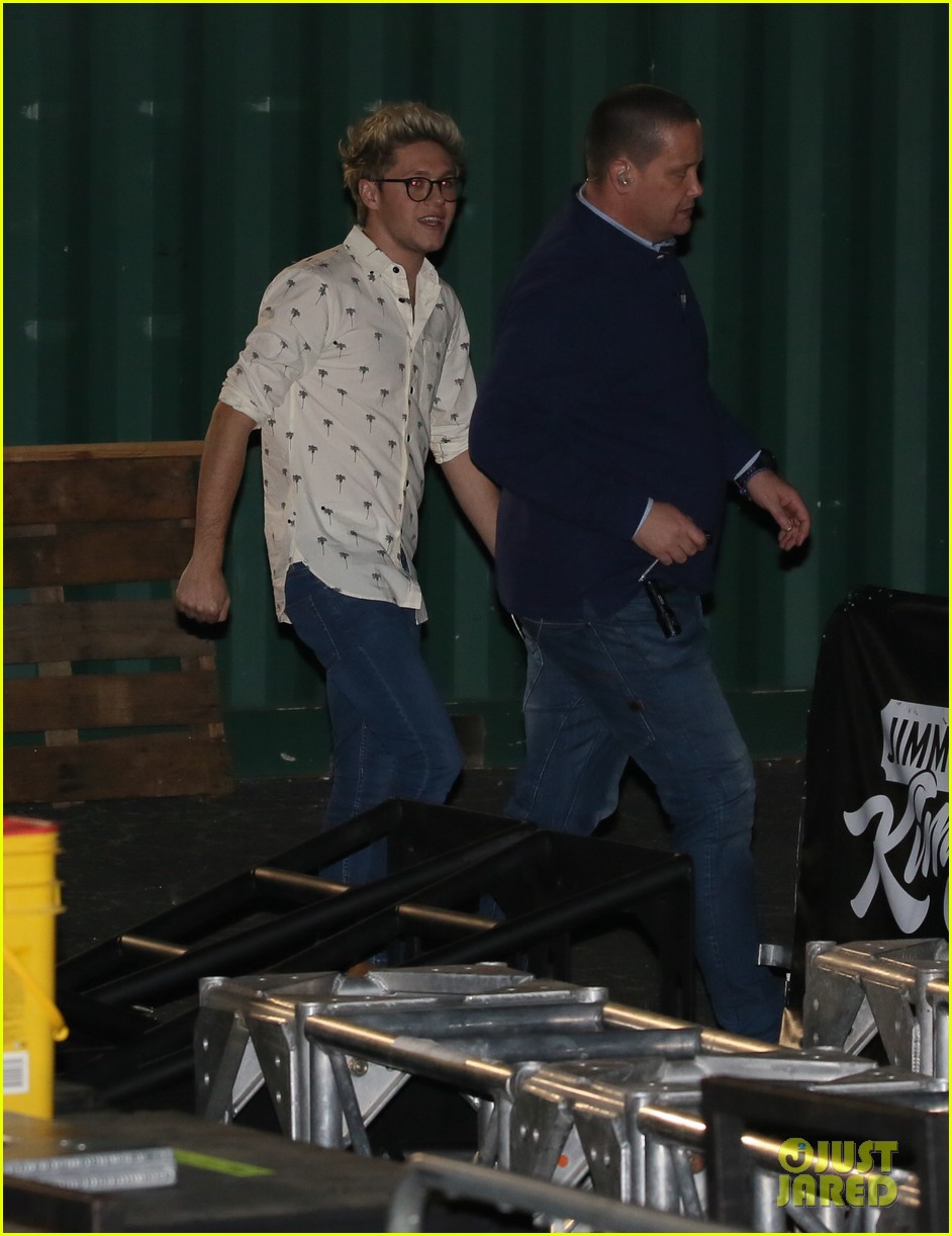 One Direction Prank Calls Amoeba Music on KIIS FM!: Photo 3512212 ...