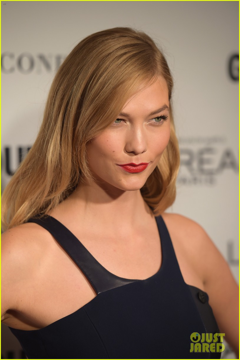 Ellie Goulding & Rowan Blanchard Make Stylish Arrivals at 2015 Glamour ...