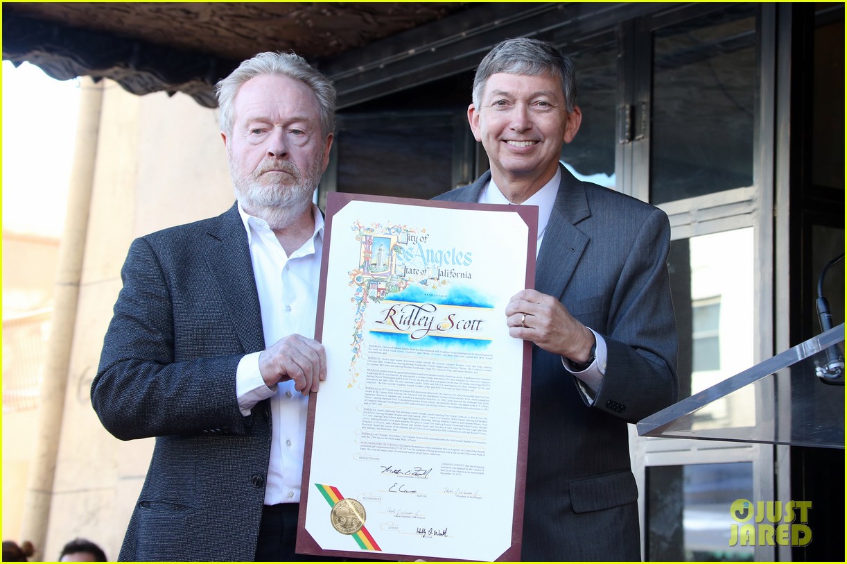 Kristen Wiig & Salma Hayek Honor Ridley Scott with Star on Hollywood ...