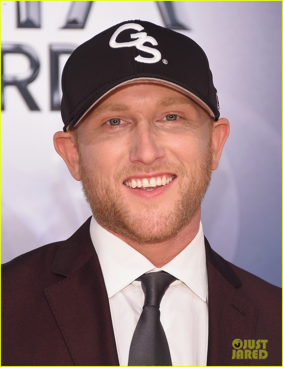 Sam Hunt Brings 'Take Your Time' to CMA Awards 2015 (Video): Photo ...