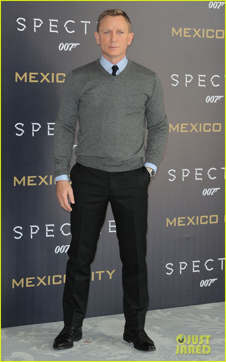 Sam Smith Joins Daniel Craig & 'Spectre' Cast At Mexico City Photo Call ...