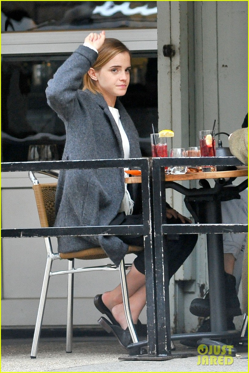 Emma Watson Grabs a Big Apple Lunch with Two Friends: Photo 3499030 ...