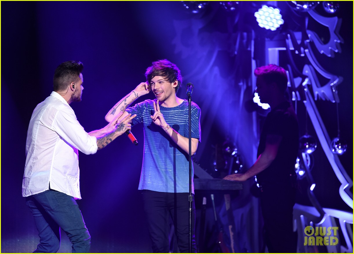 One Direction & 5 Seconds of Summer Heat Up Jingle Ball LA 2015: Photo ...