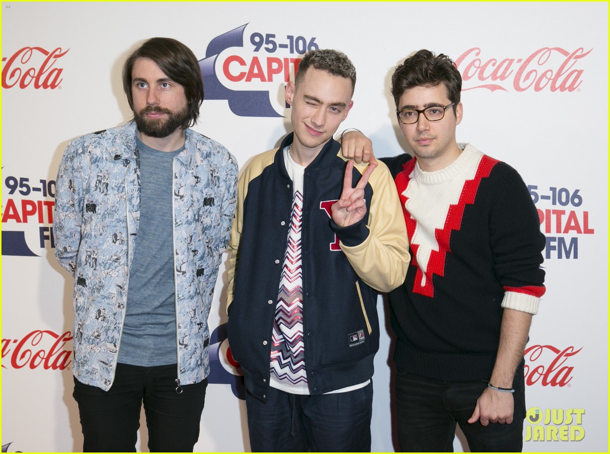 Jason Derulo & Little Mix Perform 'Secret Love Song' at London Jingle ...