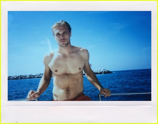 Who is Christopher Mason? Meet Selena Gomez's Hot Video Guy!: Photo 3533599 | 00, Selena Gomez ...