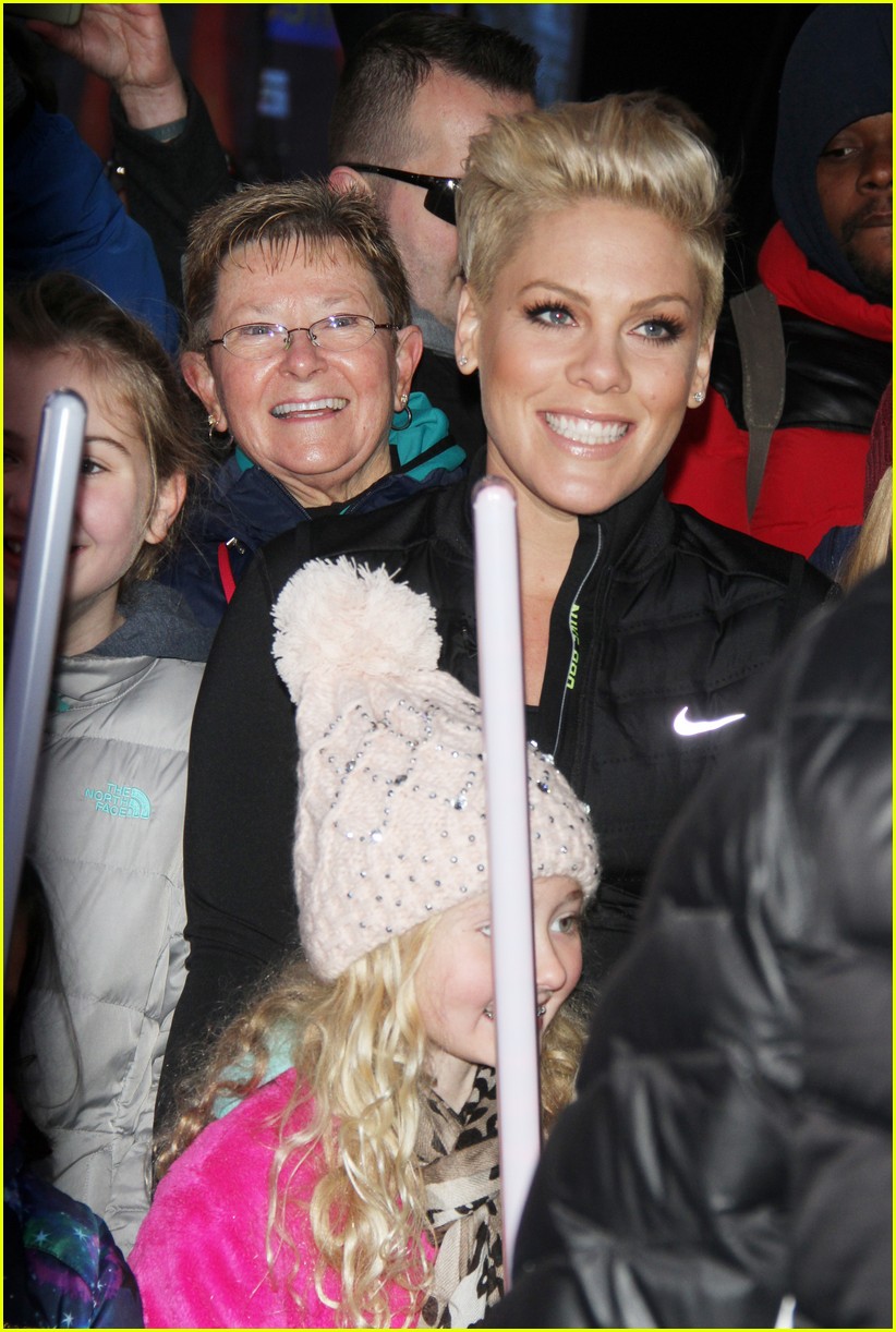 Pink Becomes UNICEF Ambassador & Joins Fight to End Malnutrition: Photo ...