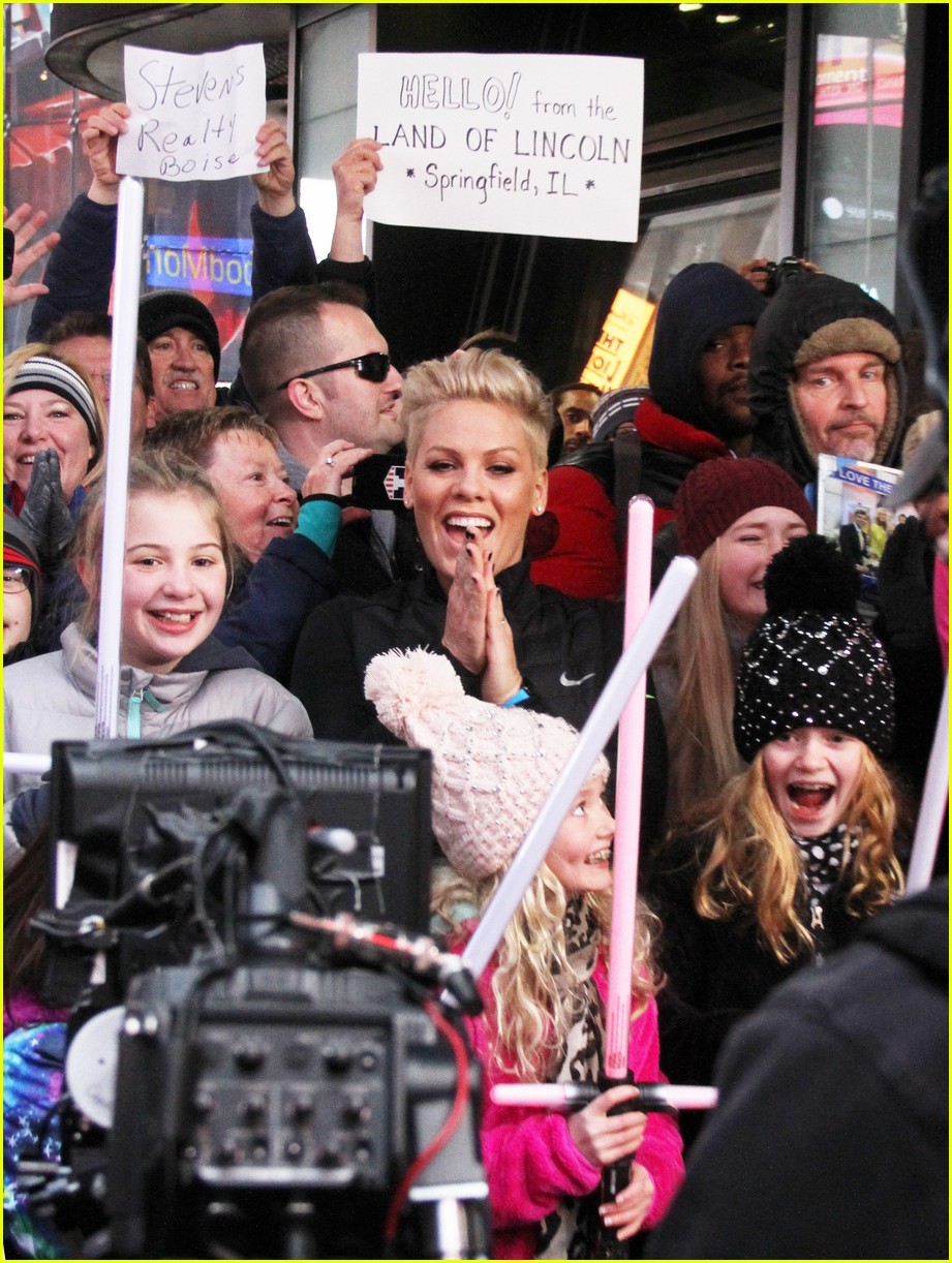 Pink Becomes UNICEF Ambassador & Joins Fight to End Malnutrition: Photo ...