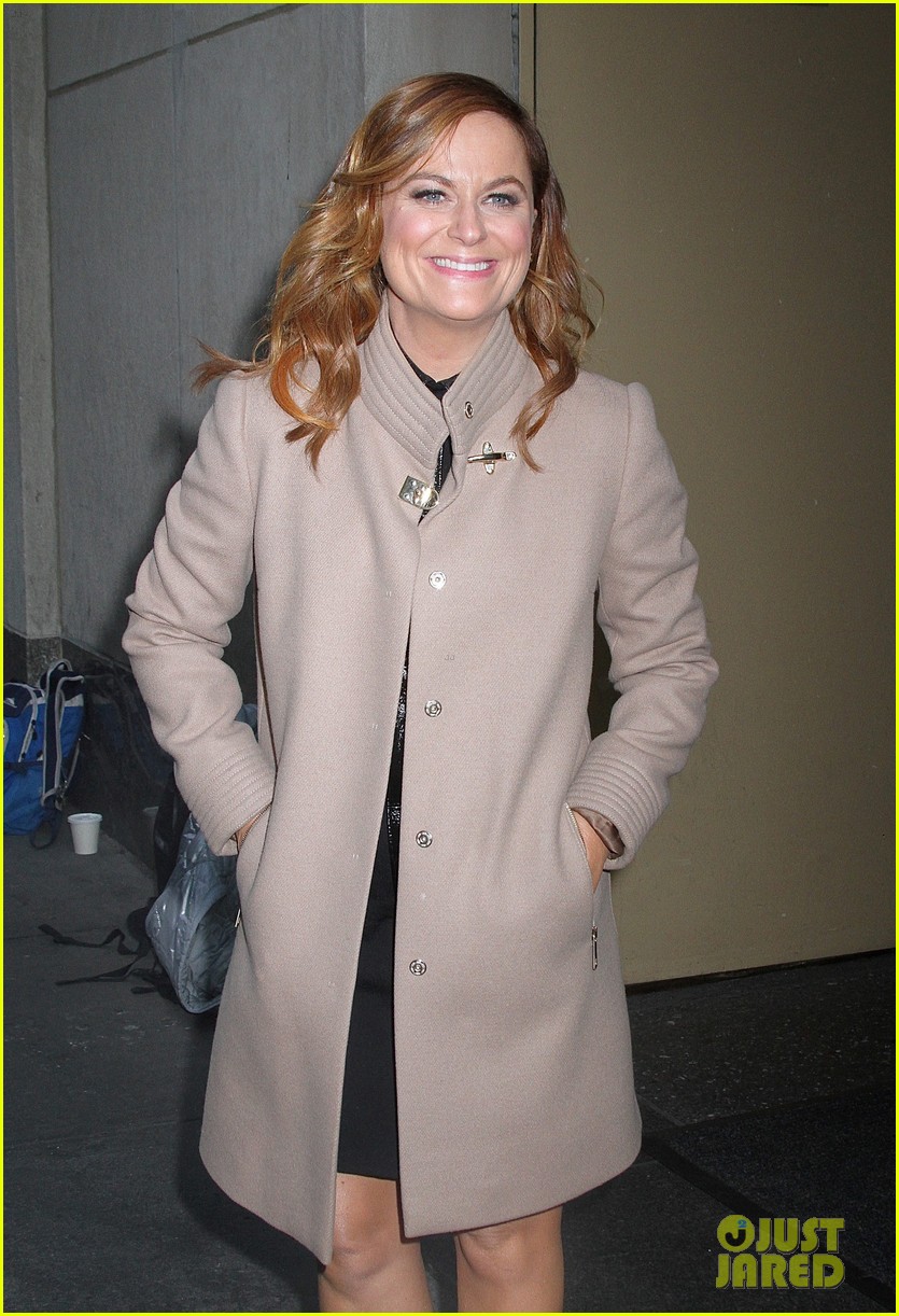 Amy Poehler's Biggest Fear Involves an Angry Jennifer Lopez - Watch Now ...