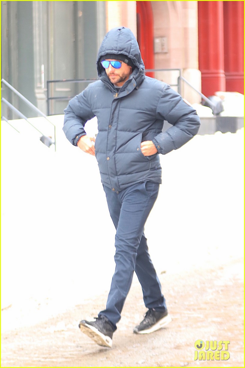 Bradley Cooper Has a Doppelganger That's Crashing Sundance Parties ...