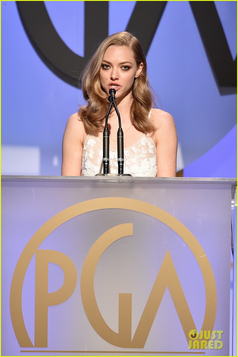 Lady Gaga Performs at Producers Guild Of America Awards 2016: Photo ...