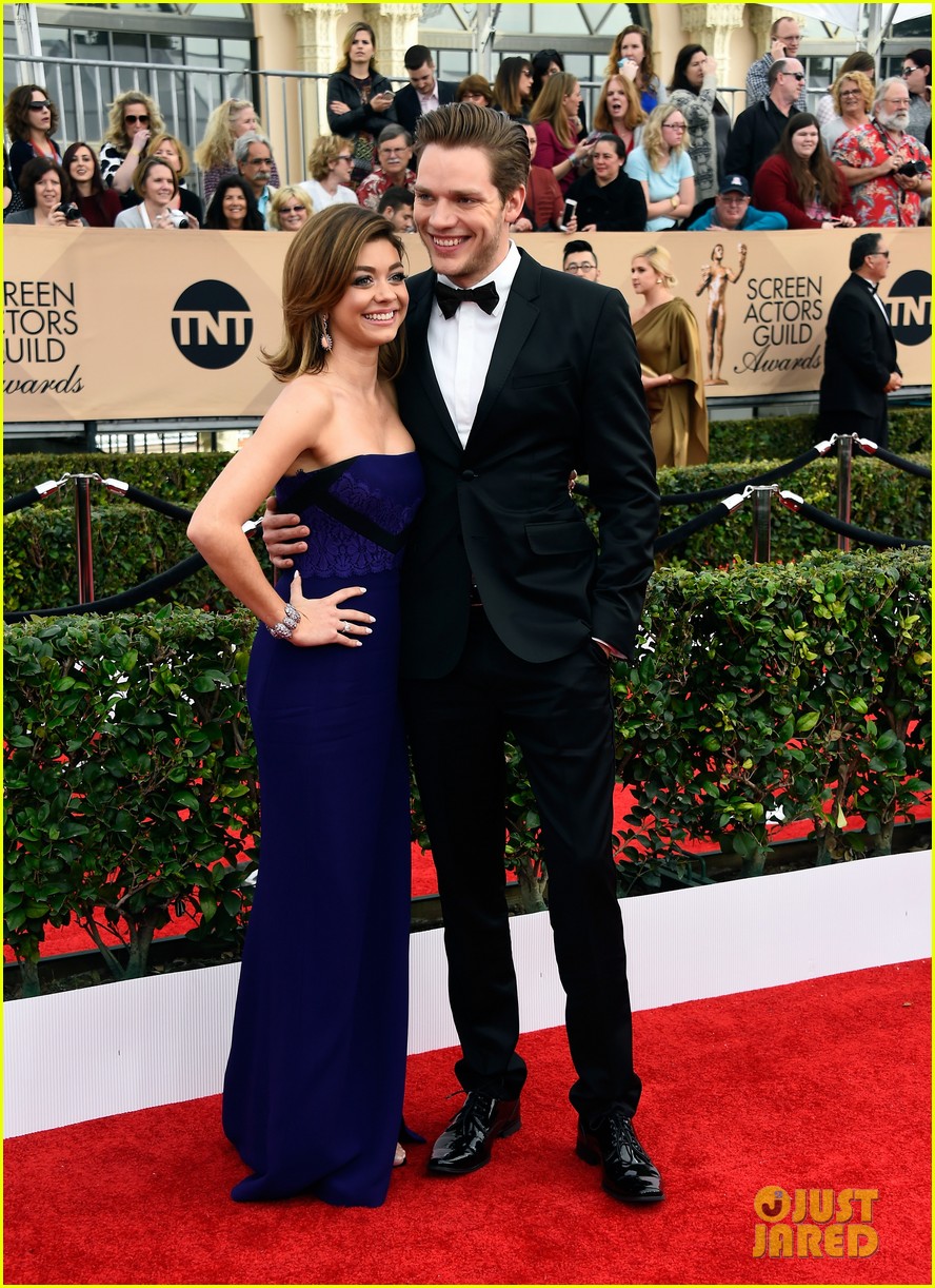 Sarah Hyland Brings Boyfriend Dominic Sherwood To SAG Awards 2016 ...