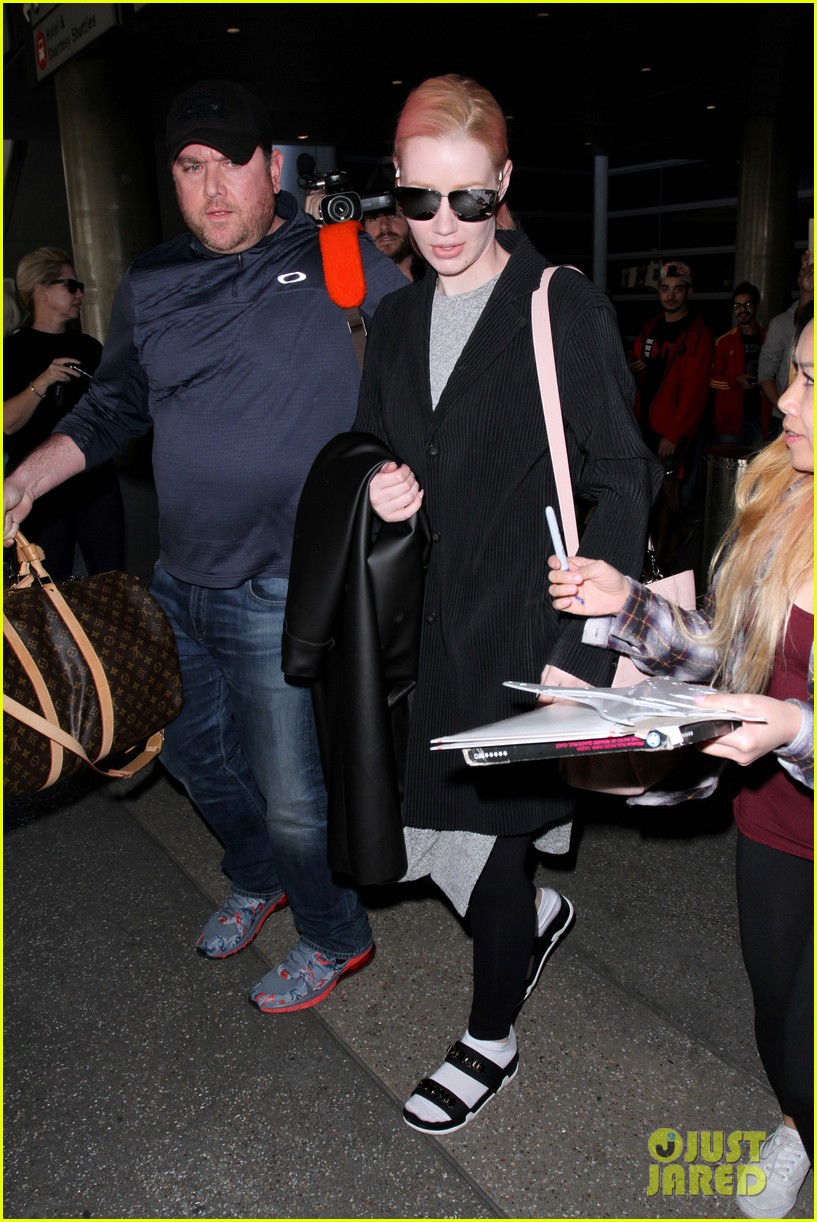 Iggy Azalea Lands Back at LAX Airport after Paris Fashion Week: Photo ...