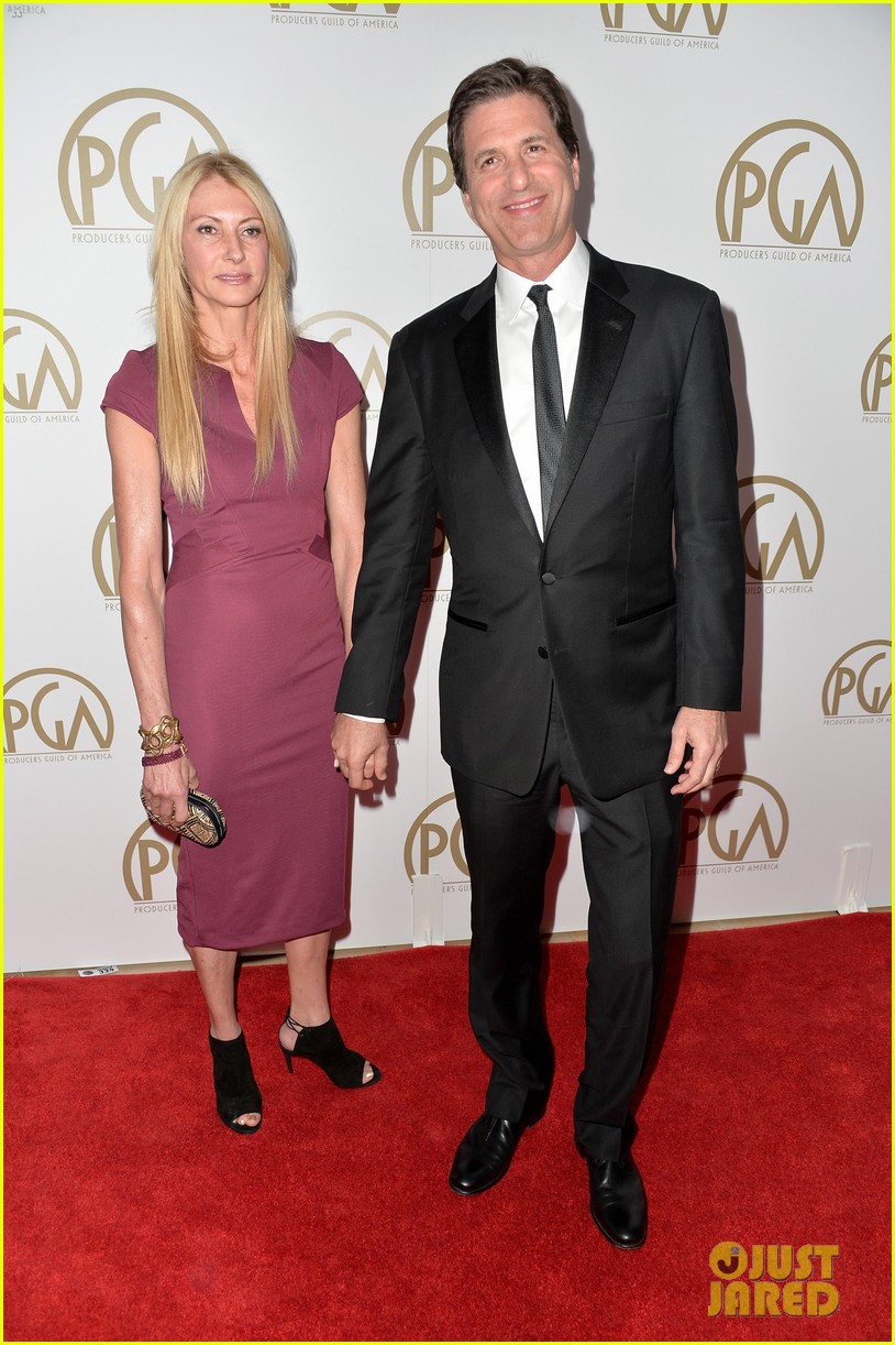 'Modern Family' Creator Steve Levitan's Wife Files for Divorce: Photo ...