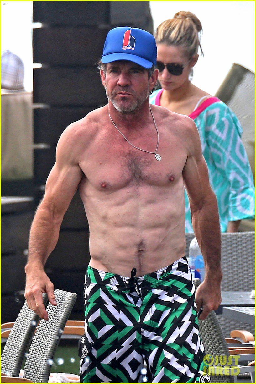 Dennis Quaid Goes Shirtless, Looks Incredibly Ripped at 61!: Photo ...