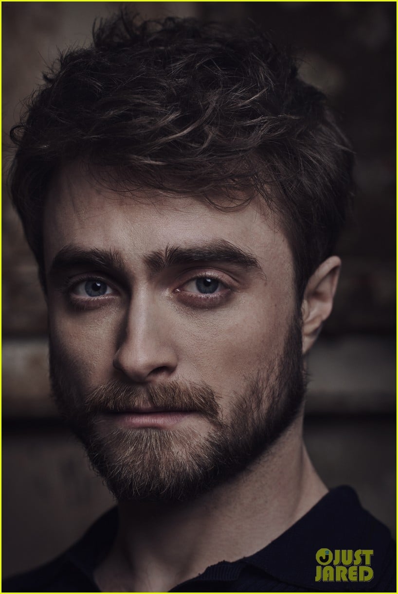 Daniel Radcliffe Goes Shirtless in Sexy 'Vanity Fair Italia' Shoot ...