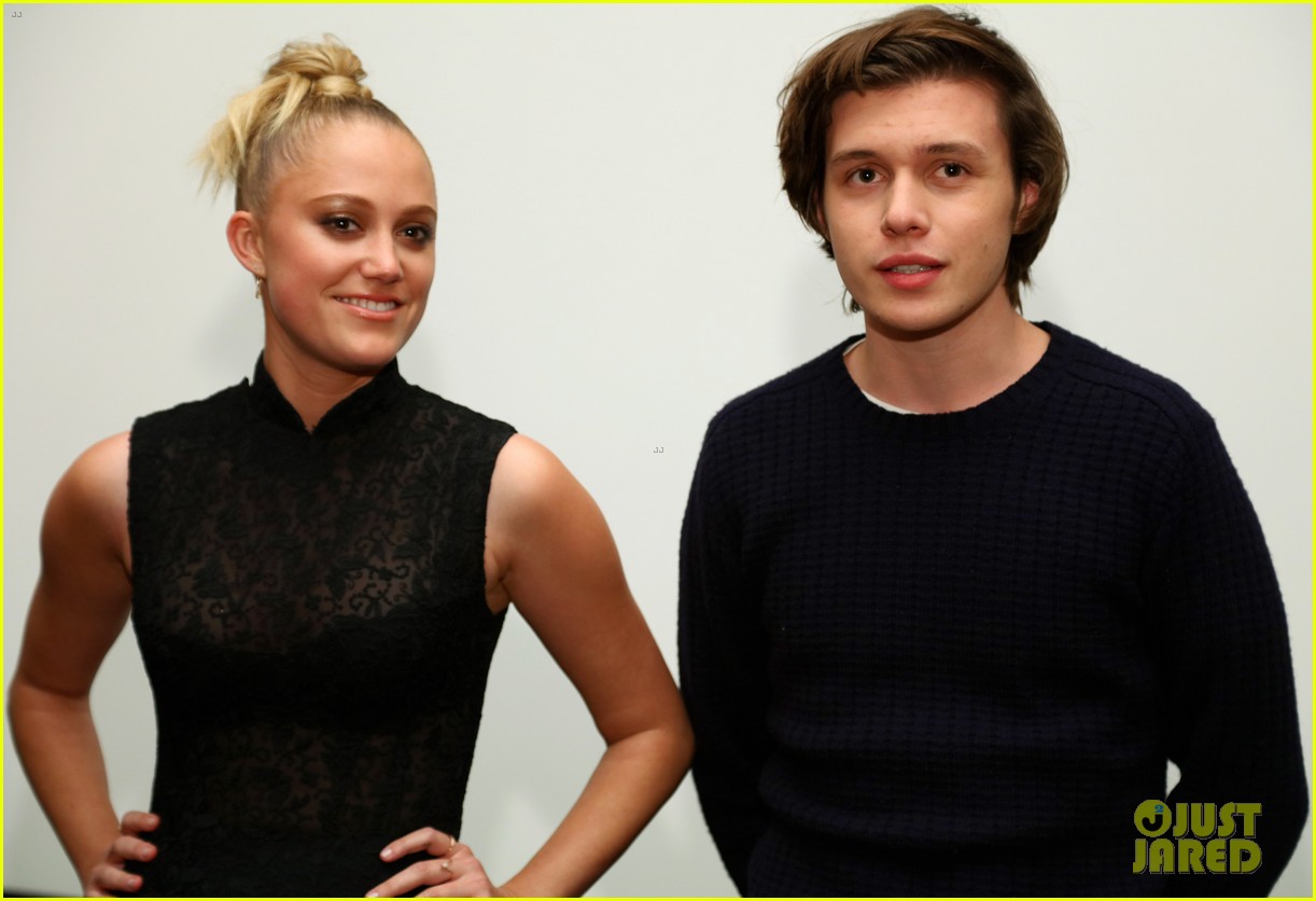 Alex Roe & Nick Robinson Hit Up 'The 5th Wave' Just Jared Screening ...