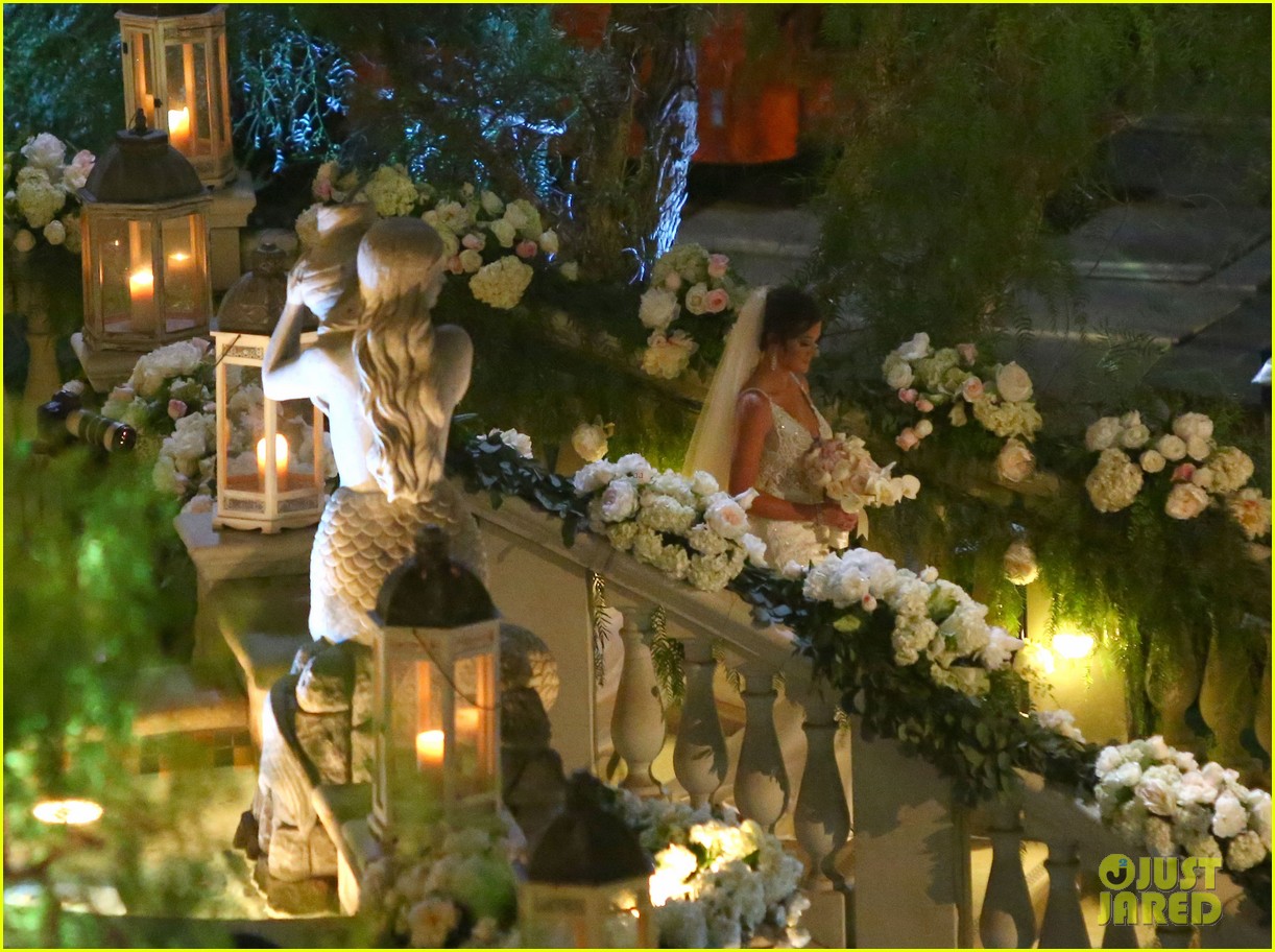 Bachelor in Paradise's Jade Roper & Tanner Tolbert Are Married: Photo ...