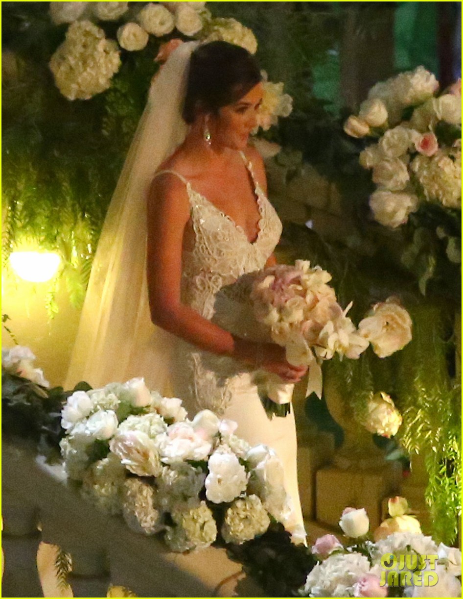 Bachelor in Paradise's Jade Roper & Tanner Tolbert Are Married: Photo ...