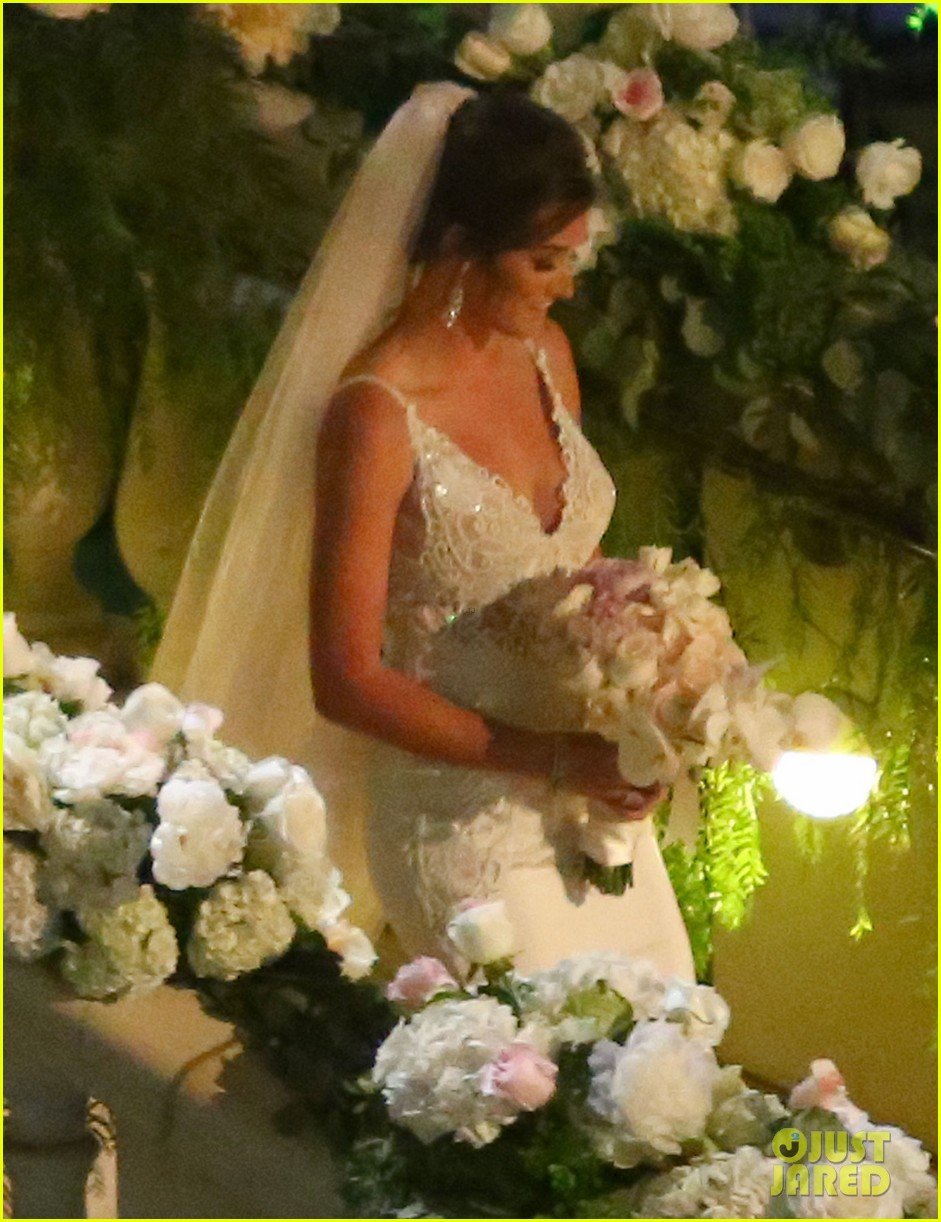 Bachelor in Paradise's Jade Roper & Tanner Tolbert Are Married: Photo ...