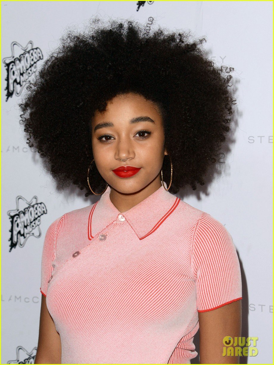 Demi Lovato & Kiernan Shipka Step Out in Style For Stella McCartney's ...