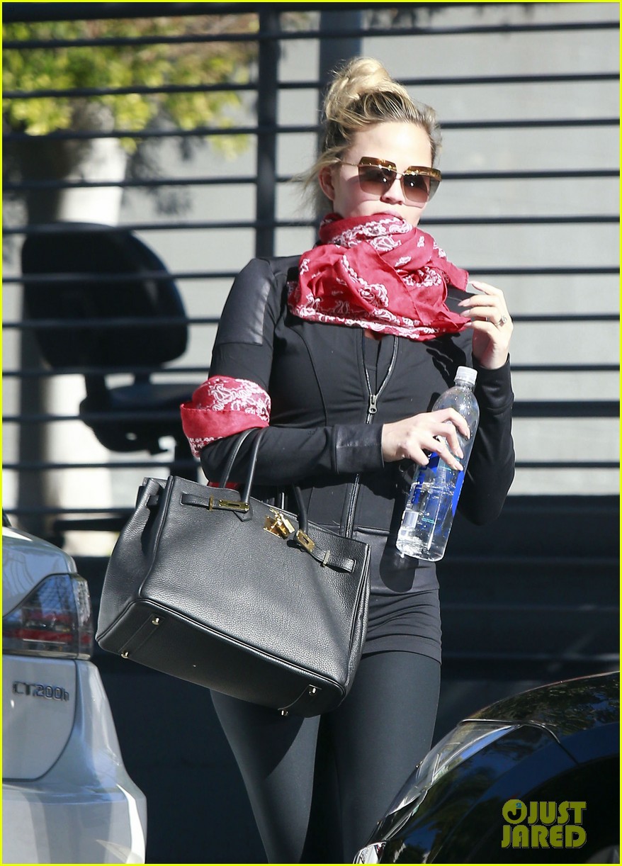 Chrissy Teigen Weighs In on the Nicki Minaj & Farrah Abraham Twitter ...