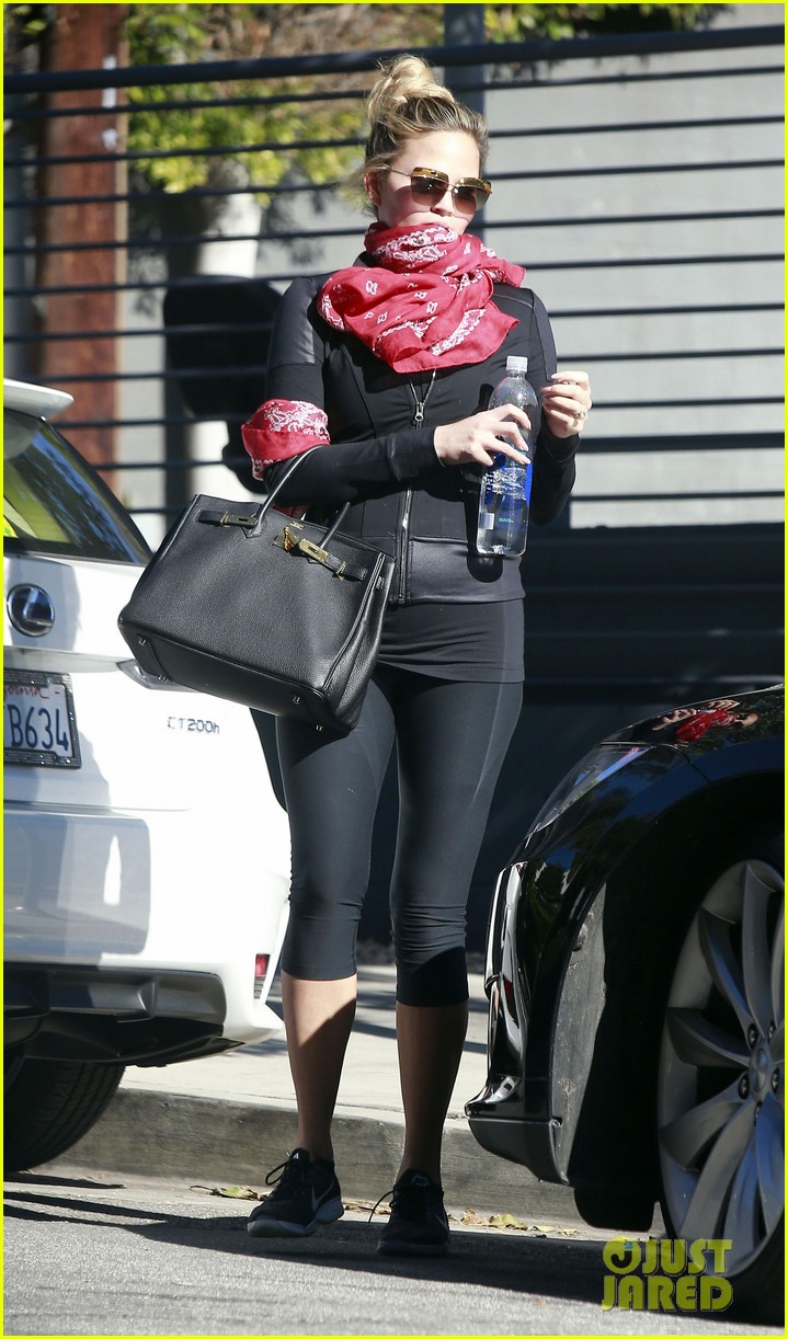 Chrissy Teigen Weighs In on the Nicki Minaj & Farrah Abraham Twitter ...