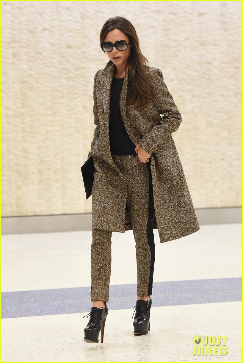 David & Victoria Beckham Do Date Night in Snowy NYC: Photo 3572513 ...