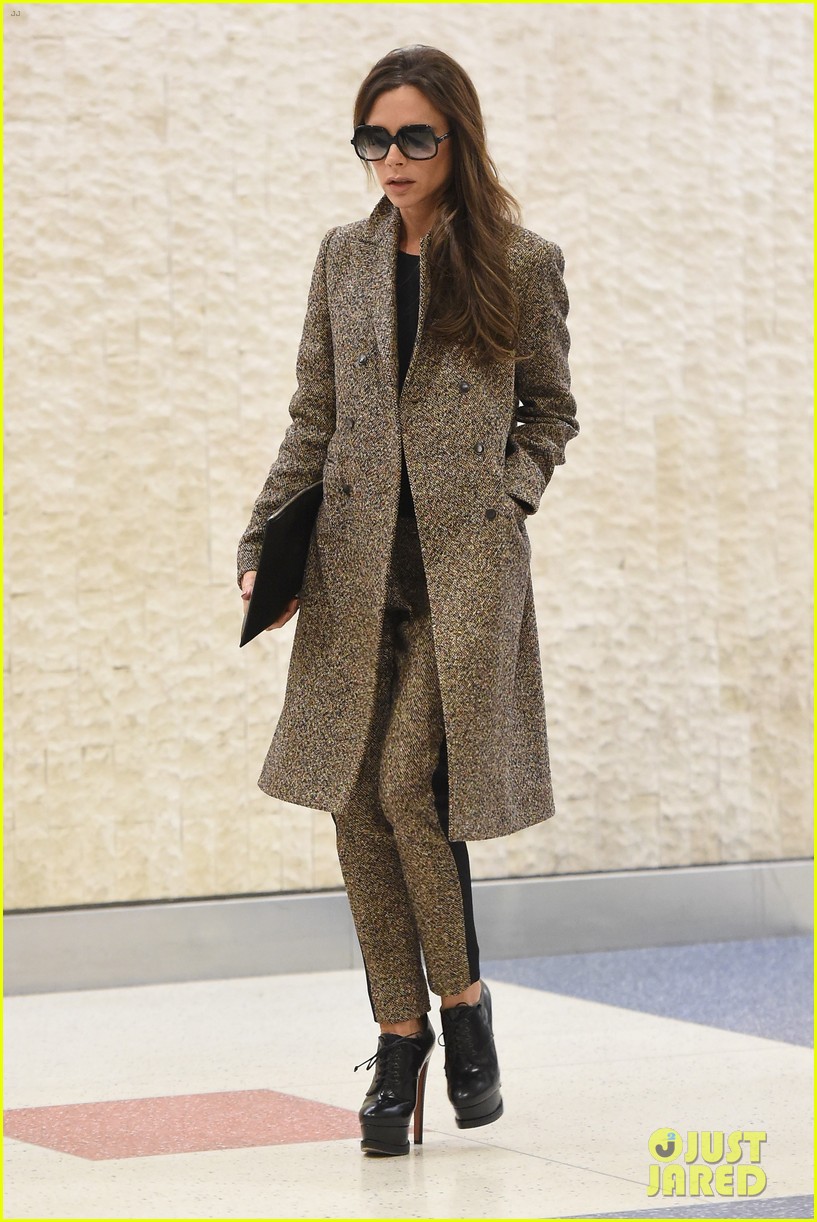 David & Victoria Beckham Do Date Night in Snowy NYC: Photo 3572518 ...