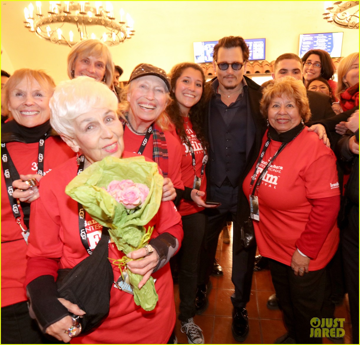 Johnny Depp Accepts Modern Master Award at SBIFF: Photo 3569423 ...