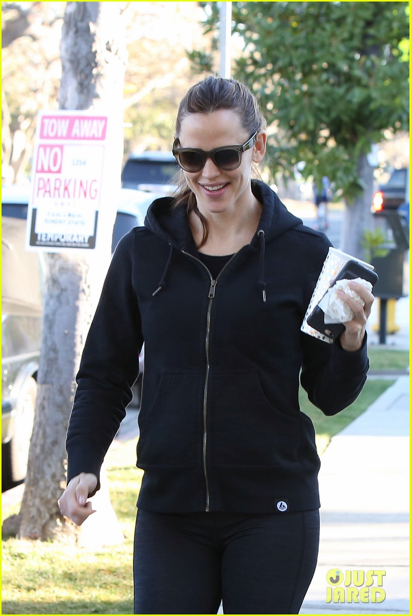 Jennifer Garner & Ben Affleck Take a Family Trip to Montana: Photo ...