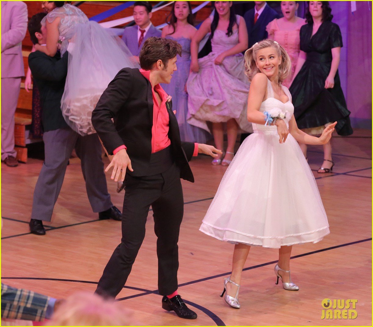 Photo: grease live watch every performance video 91 | Photo 3566269 ...