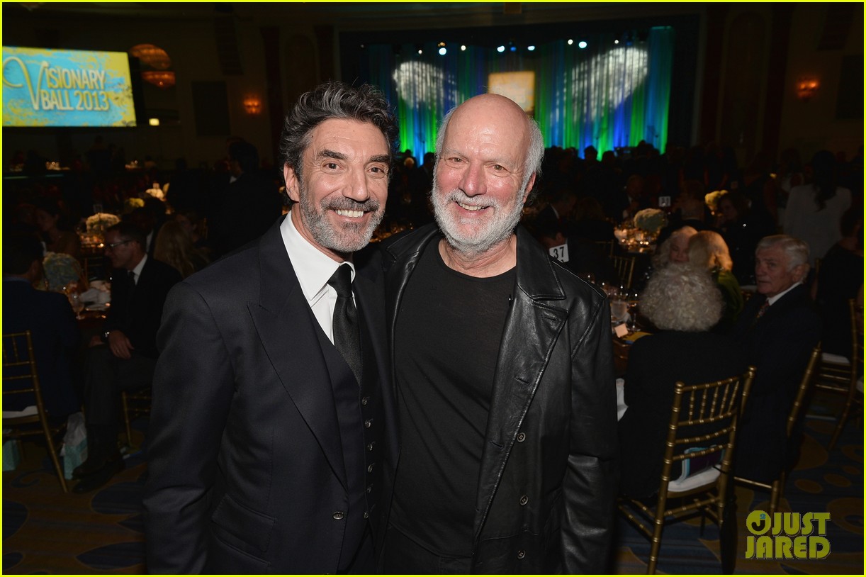 Who is James Burrows? Meet the Director NBC is Honoring!: Photo 3585119 ...