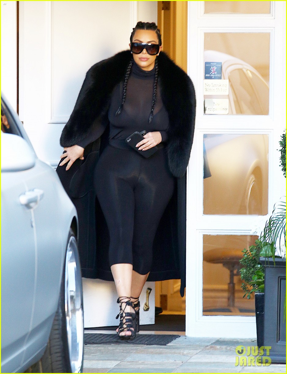 Kim Kardashian Is Digging a Lake in Her Backyard: Photo 3584149 | Kim ...