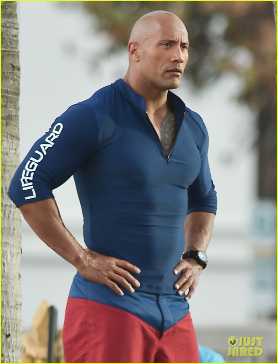 Dwayne Johnson is 'Having a Blast' Filming 'Baywatch': Photo 3587986 ...