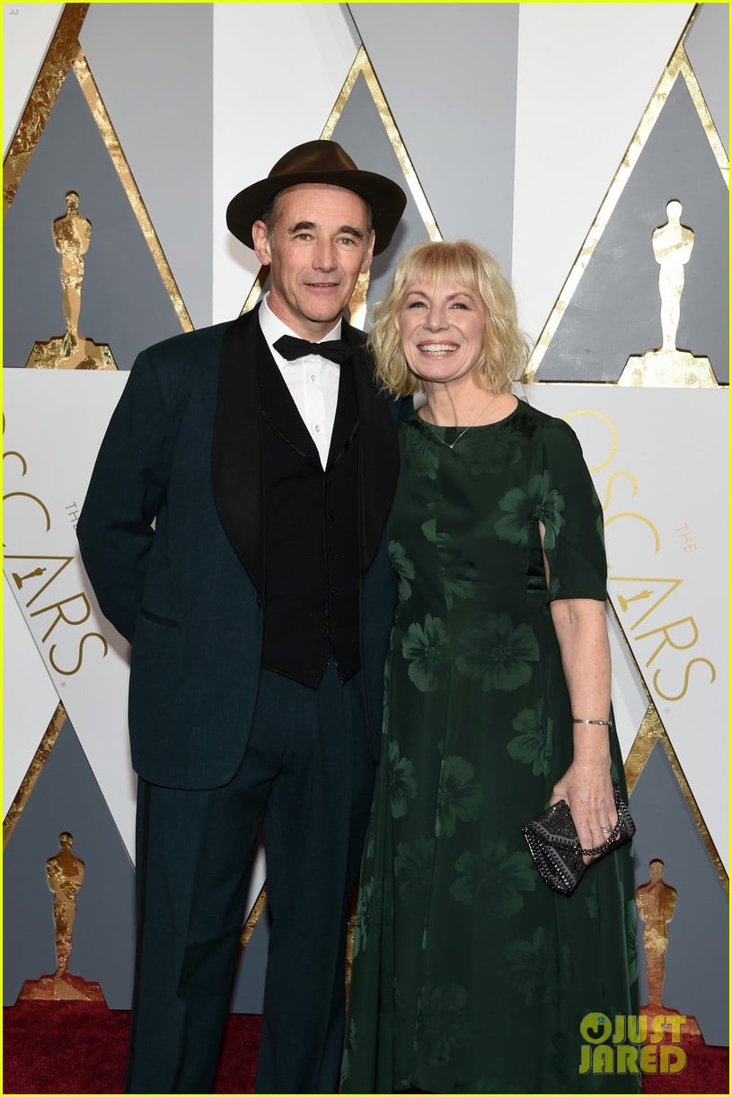 Mark Rylance Wins Best Supporting Actor at Oscars 2016!: Photo 3592808 ...